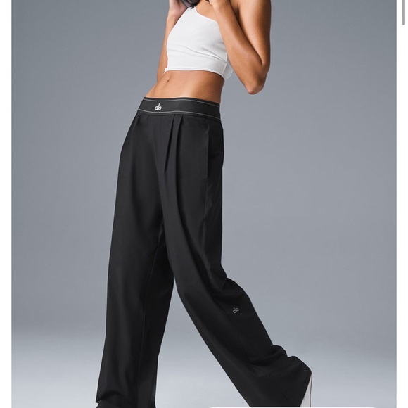 ALO Yoga | Pants & Jumpsuits | Alo Yoga Suit Up Trouser Small Black ...